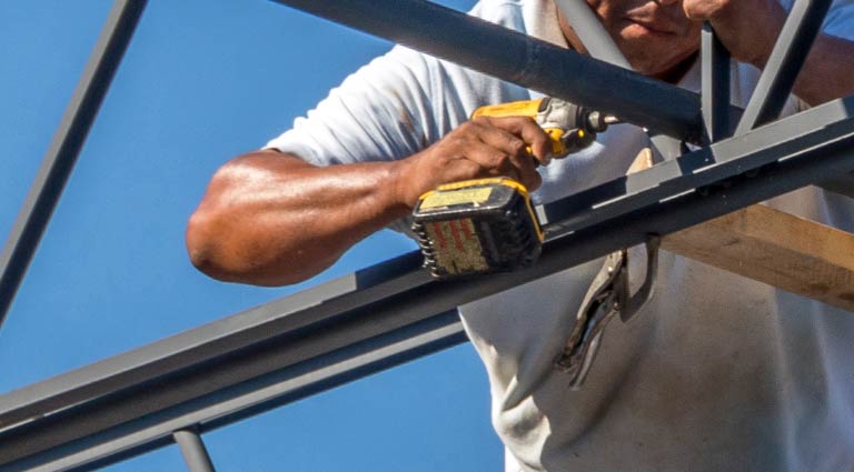 Steel Joists - New Millennium NewBay™ steel joist bridging system